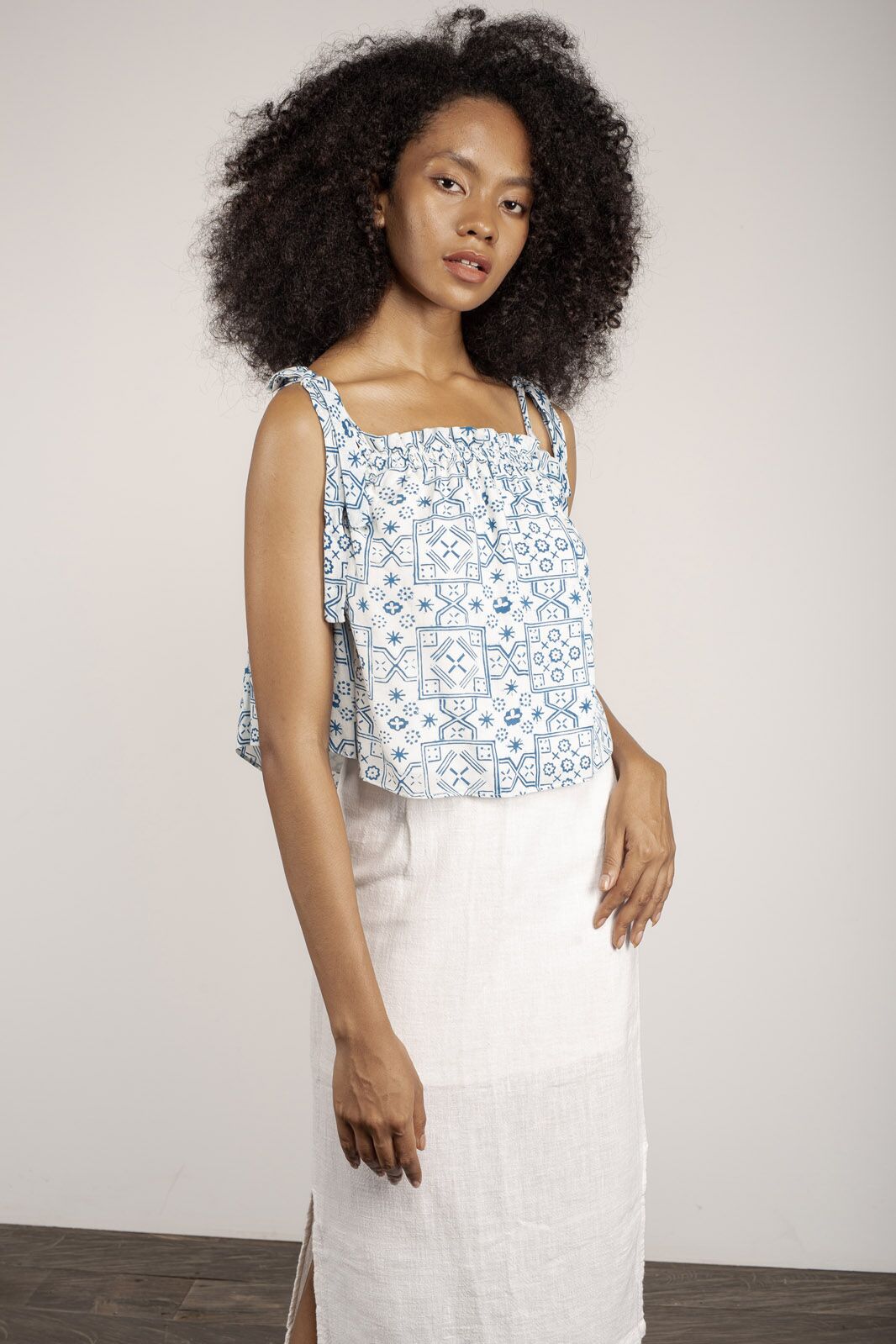 Bebe Top – ETHNOLOGI